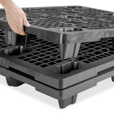 Black Plastic Pallet Size